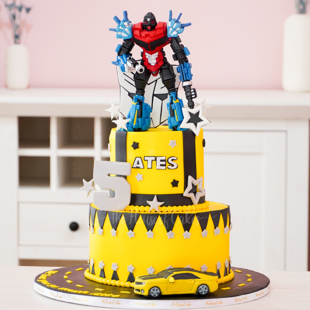 Transformers Bumblebee cake 3
