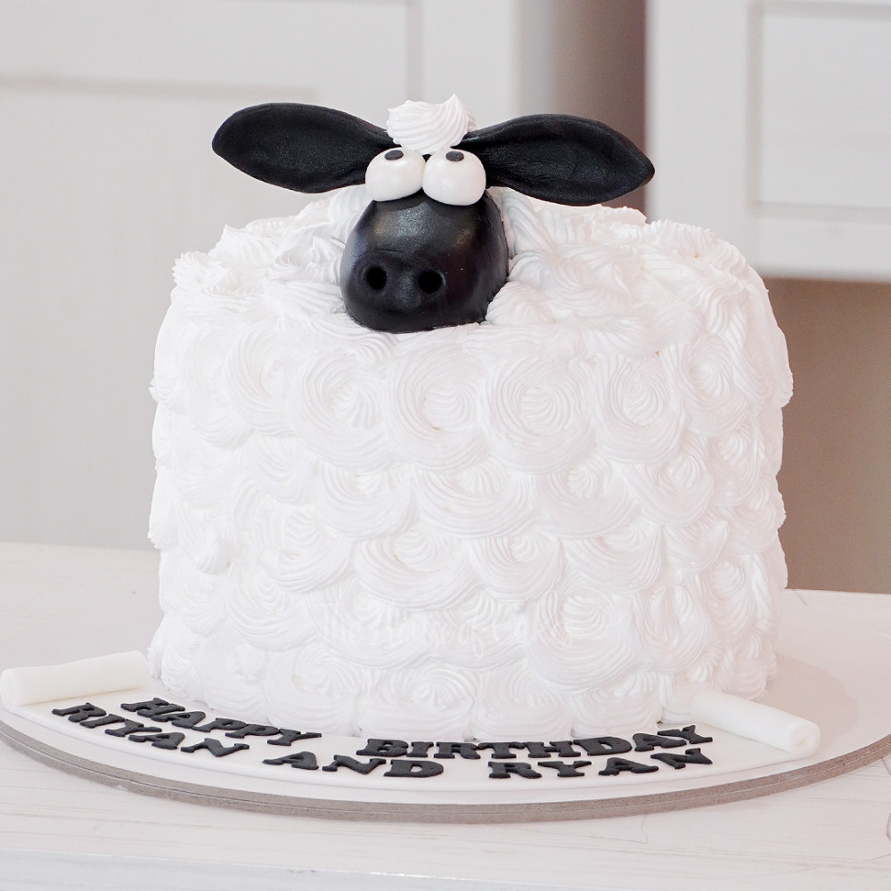 Sheep cake with cream icing