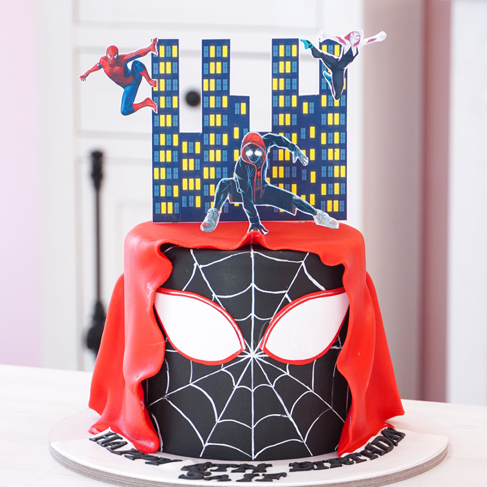 Avengers Cakes Dubai | Superheroes cakes Dubai | Marvel Cake
