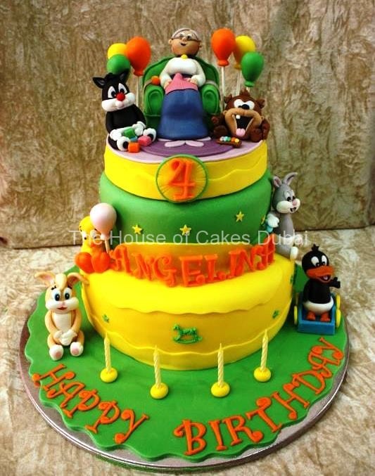 Looney Tunes cake