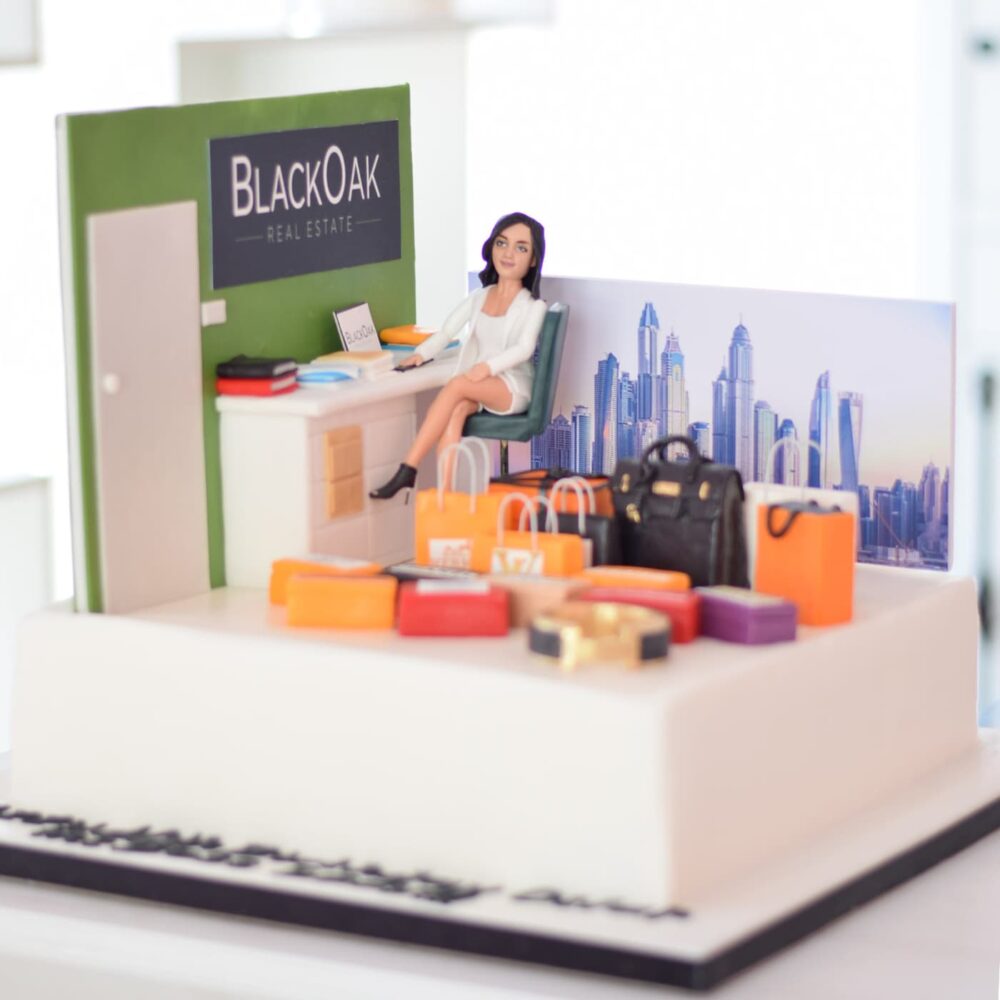 Real estate agent cake - The House of Cakes Dubai