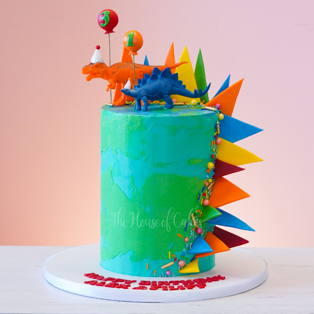 Awesome tall dinosaur cake - The House of Cakes Dubai