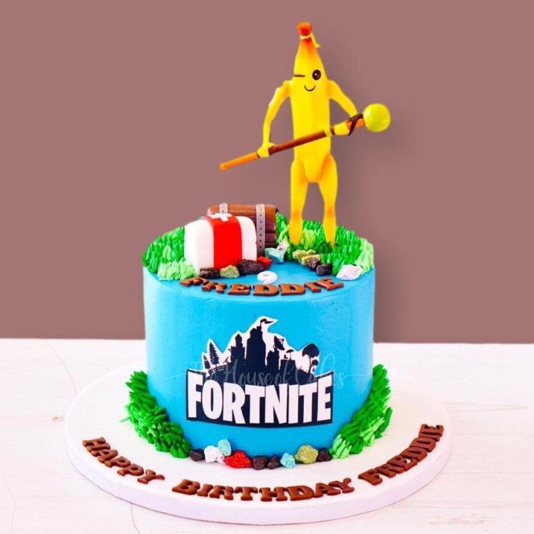 Fortnite Peely Cake - The House of Cakes Dubai