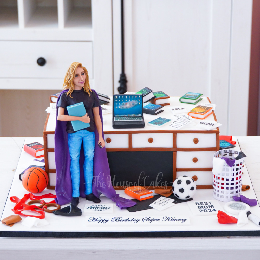 Best Mom Cake - The House of Cakes Dubai