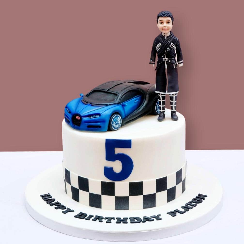 Car Cakes | Car shaped Cakes in Dubai | Customised car cake