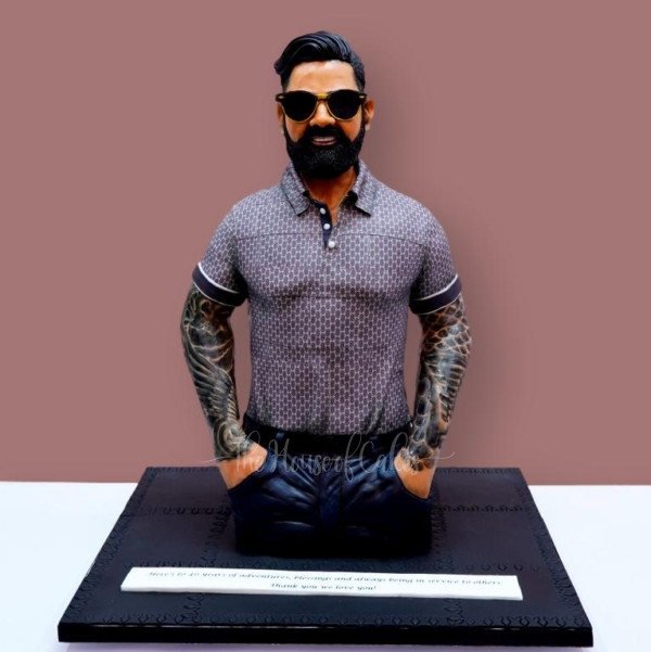 Epic Gentleman Bust Cake: A Stylish Dessert in Dubai